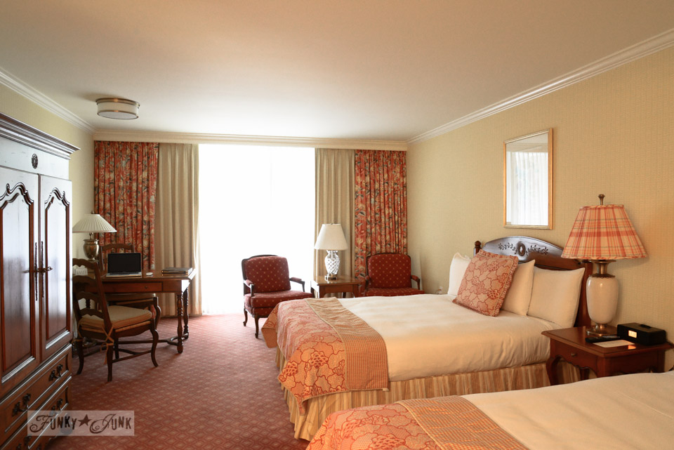 Things we didn't know about Snap's Little America hotelFunky Junk Interiors