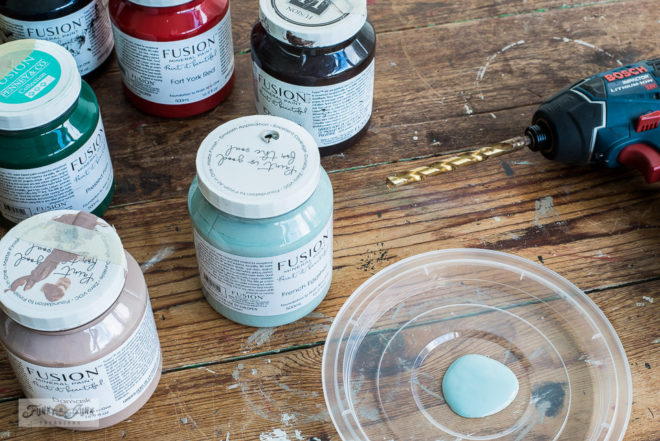 Ditch stuck paint lids with this DIY paint pouring lid hack! (in ...
