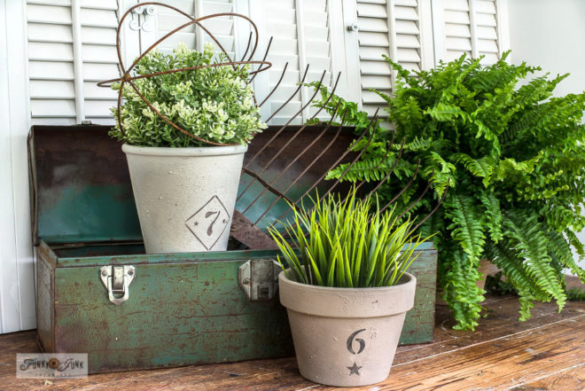 Revamping indoor plant pots into DIY antique crocks with a stencil ...