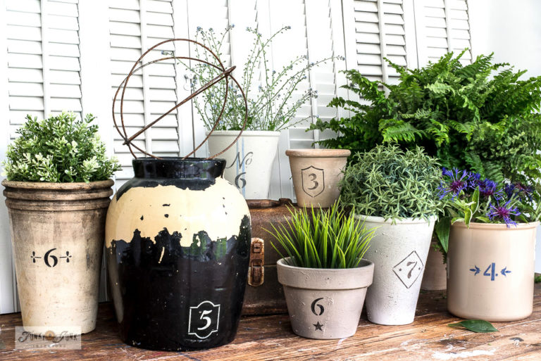 Revamping indoor plant pots into DIY antique crocks with a stencil ...
