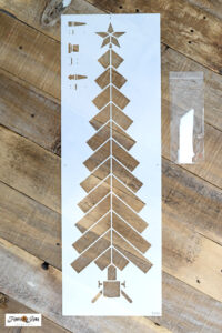DIY wood chevron Christmas tree with stencils and wood strips - Funky ...