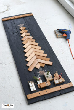 DIY wood chevron Christmas tree with stencils and wood strips - Funky ...
